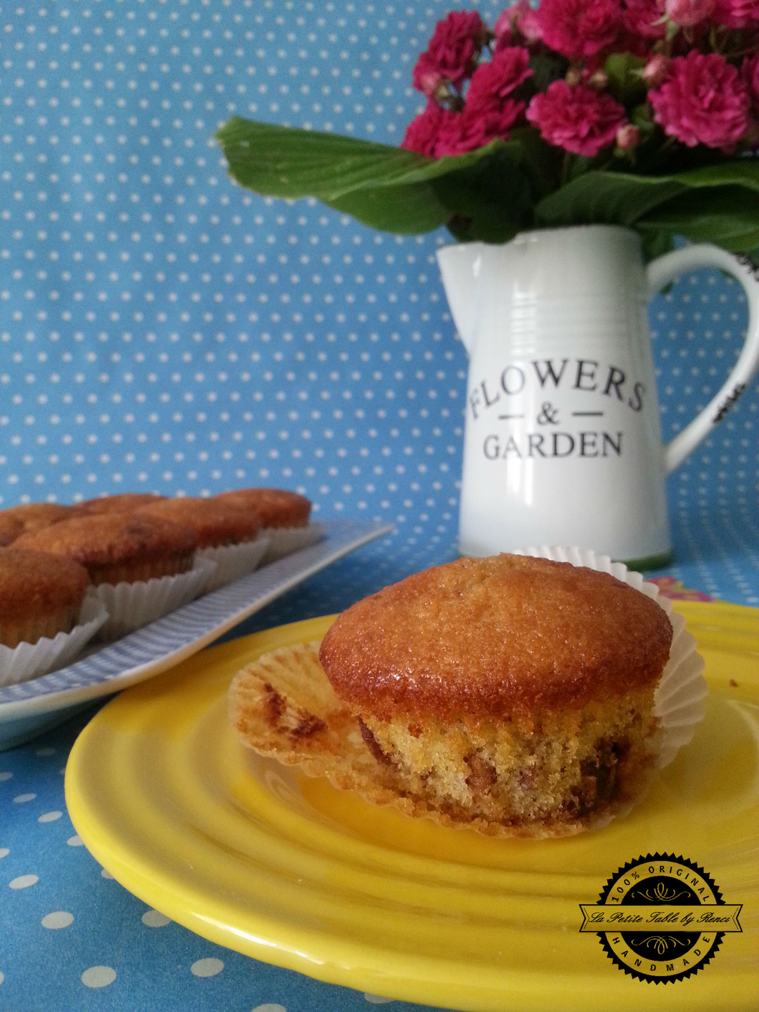 Muffini sa orasima i komadicima cokolade | La Petite Table